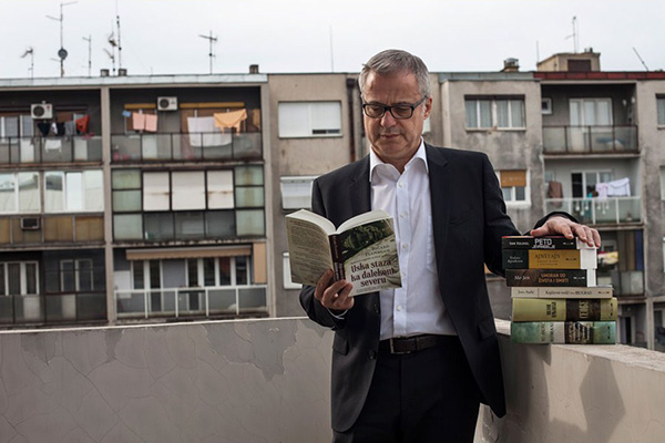 Laguna - Bukmarker - Dejan Papić: Ovde se knjige čuvaju za ceo život ...