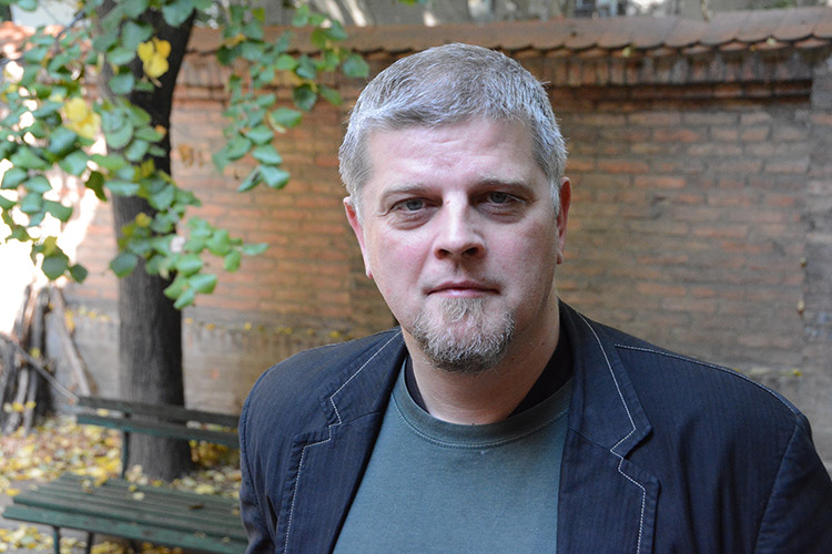 Laguna - Bukmarker - Vladimir Kecmanović o novoj knjizi i načinu svog ...